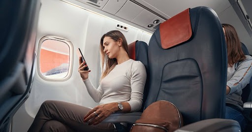 Visual Hacking in Business Travel : Prevention Tips