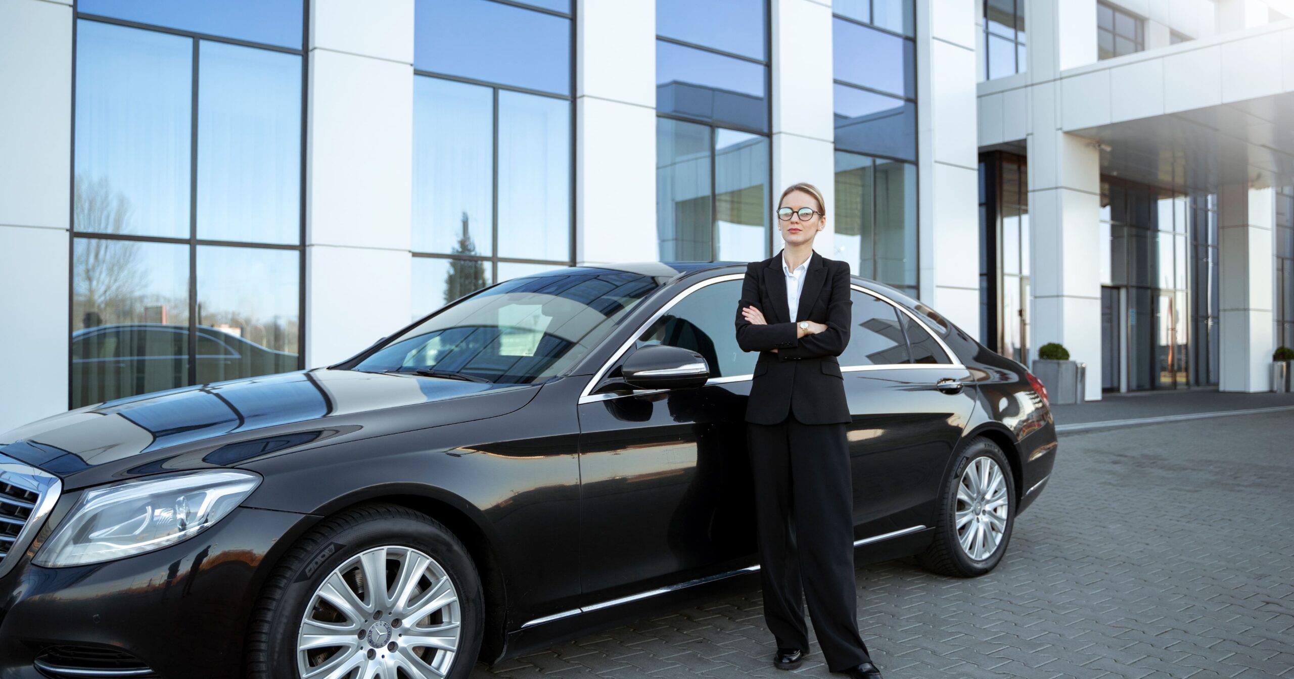How Chauffeured Corporate Vehicles Impact Business Travel?